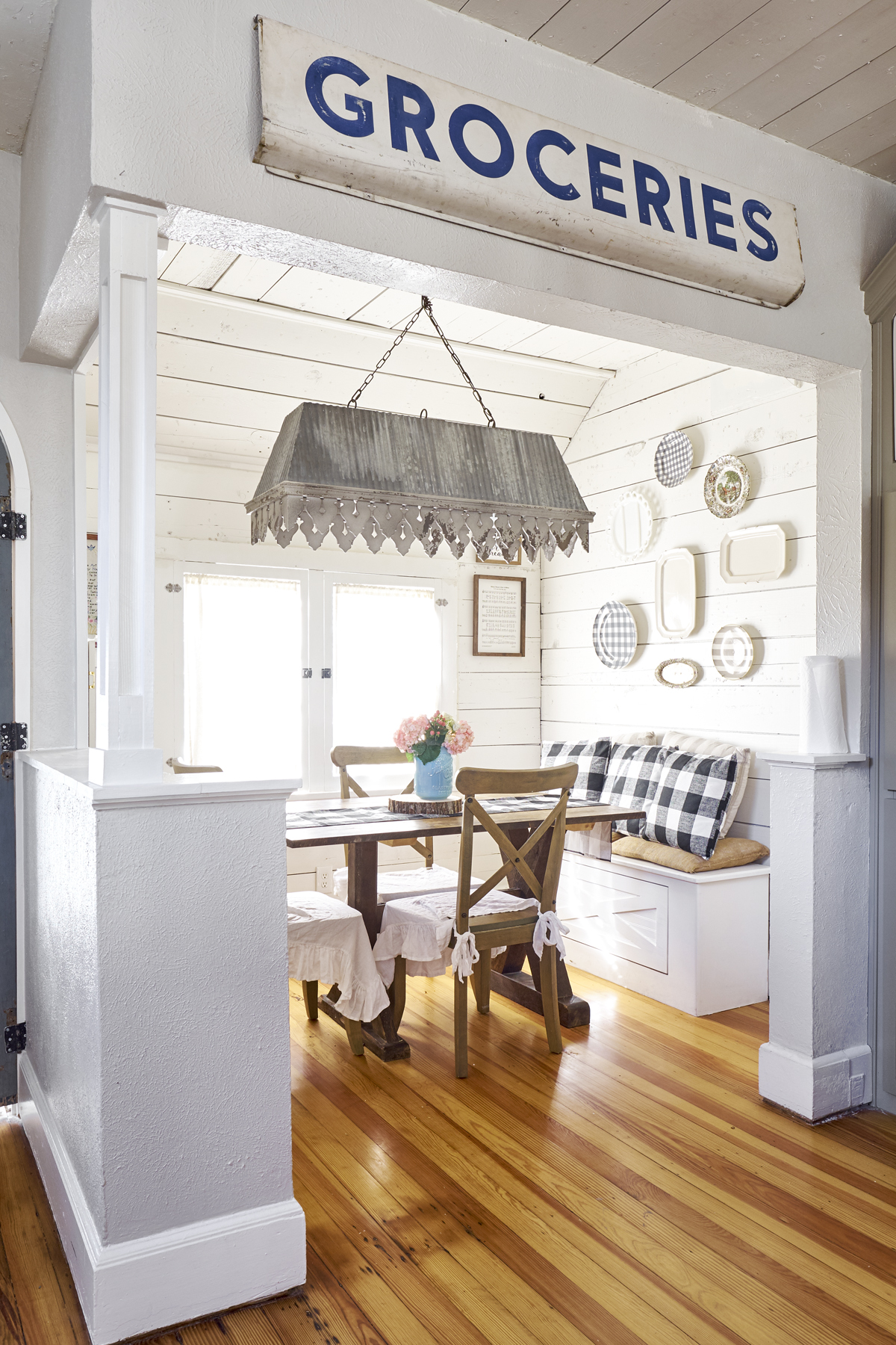 Work From Home While Being Stylish and Functional | Courtney Warren Home