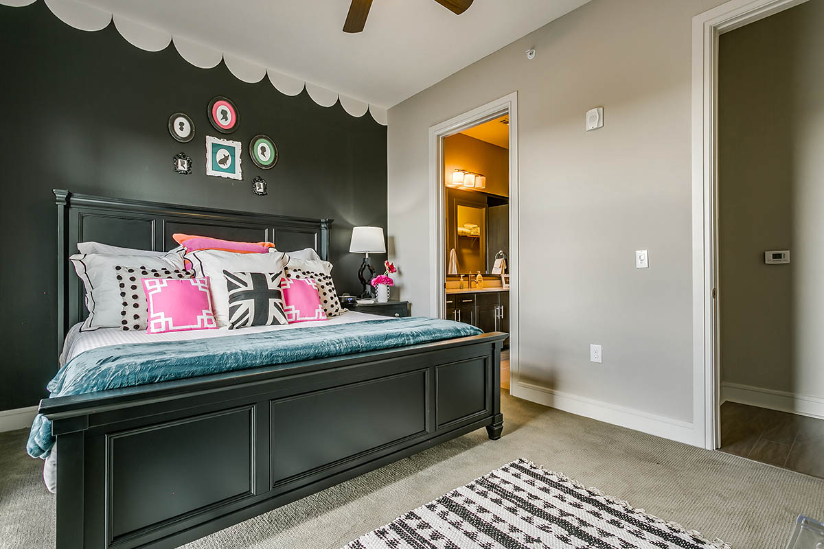 Do You Know How to Pick Paint Color for Your Rooms? | Courtney Warren Home